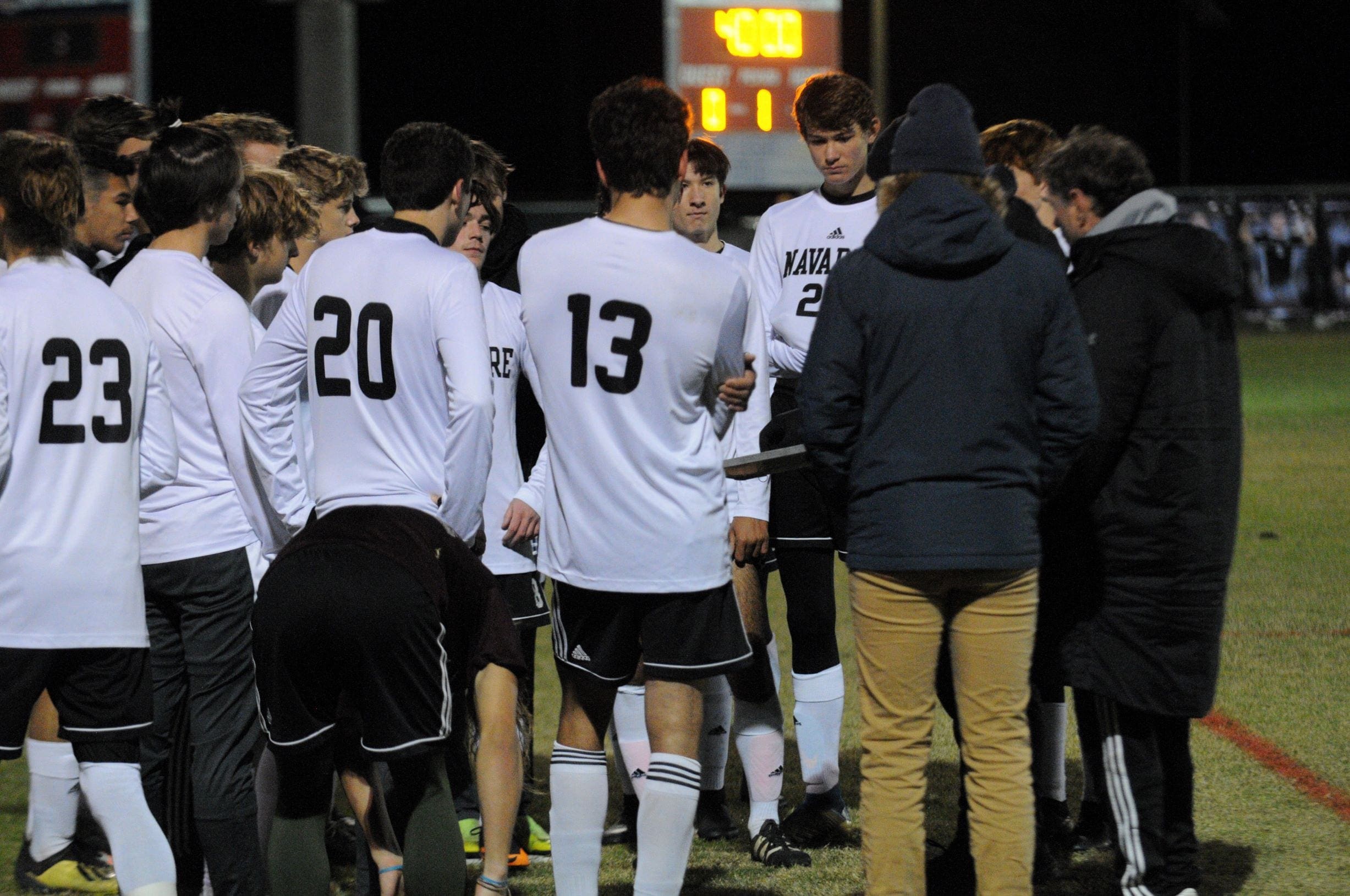 Raiders forge tie with Eagle | Navarre Press