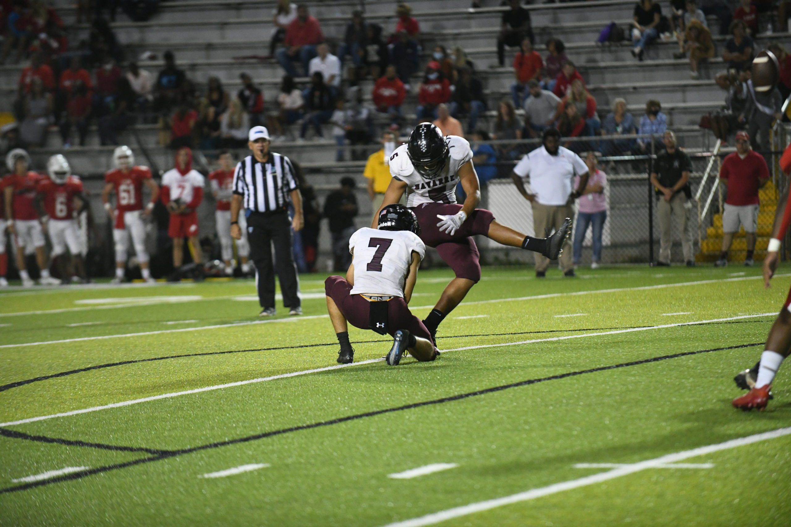 Navarre jumps one spot in regional football rankings | Navarre Press