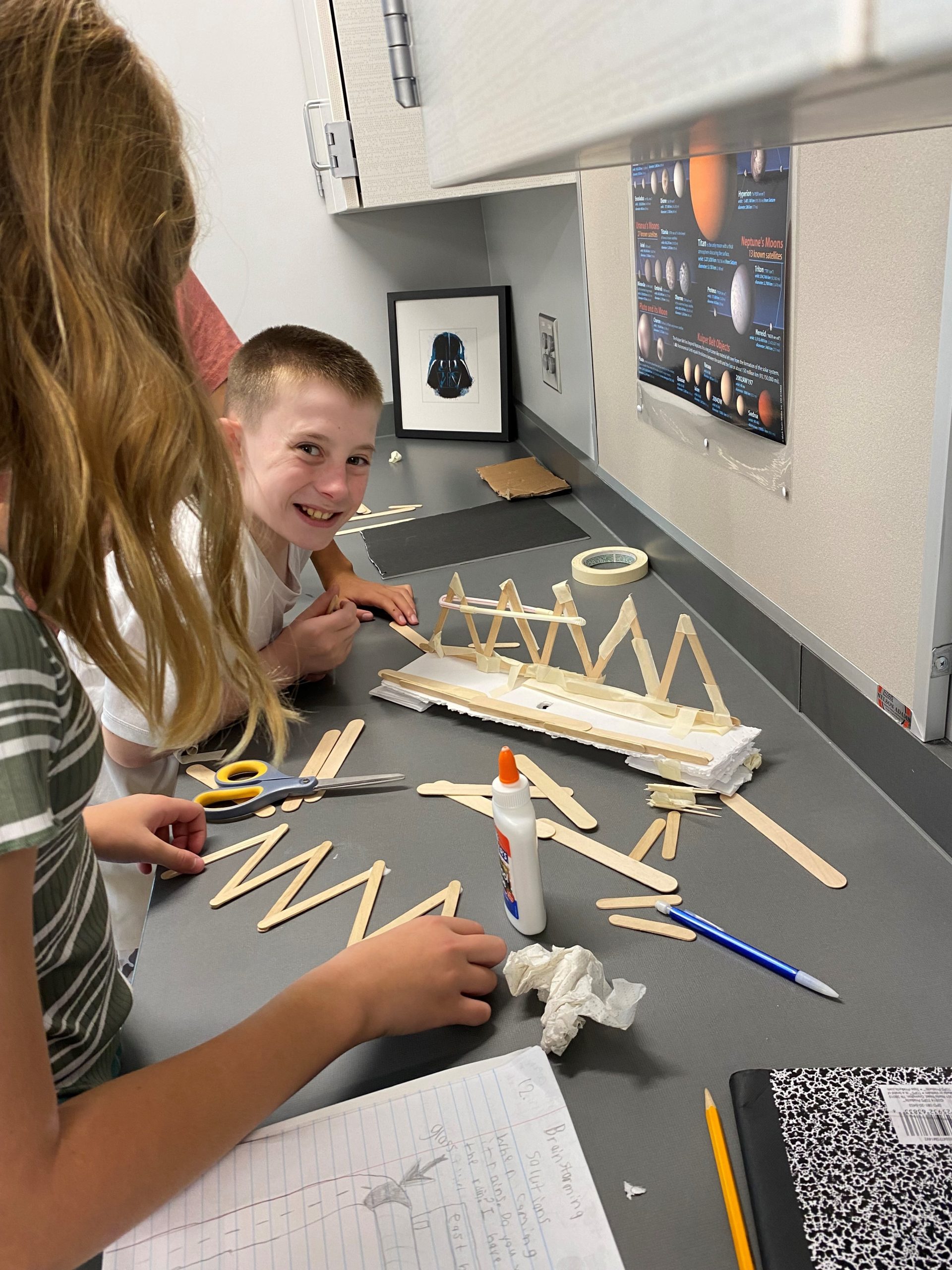 Sixth graders build and test bridges for stability | Navarre Press