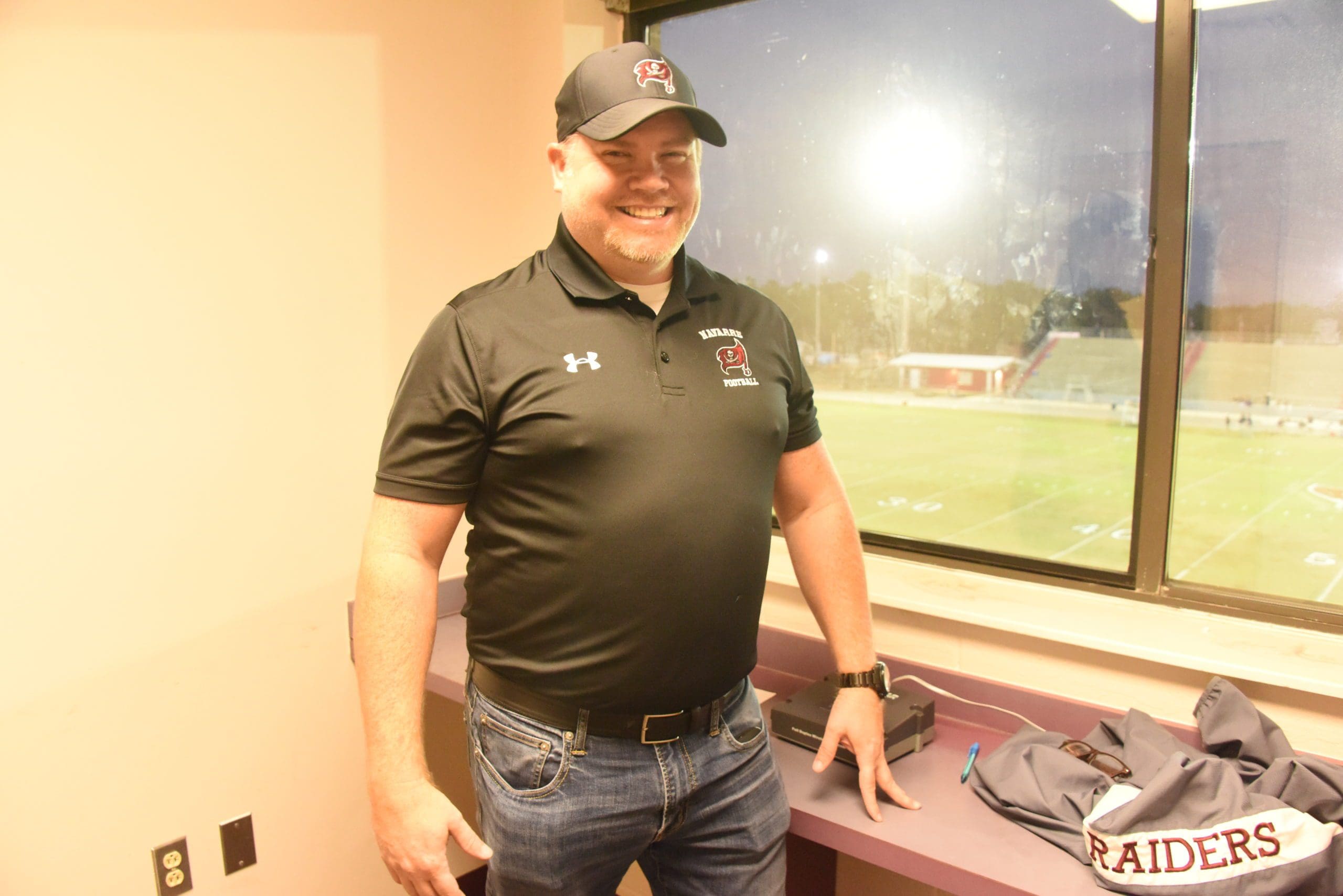 Steve Alford has the best seat in the house | Navarre Press