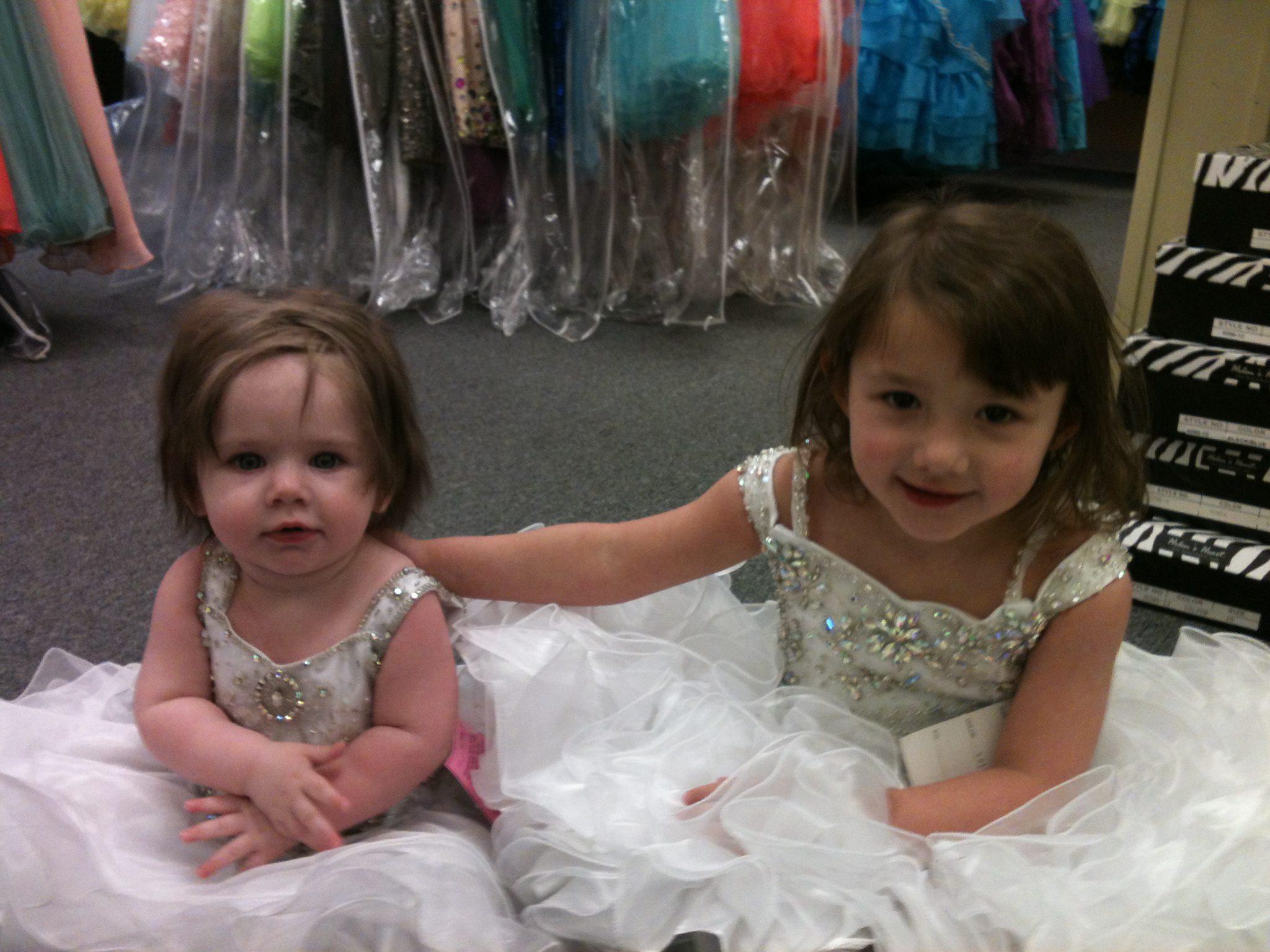 Students organize career-centered beauty pageant | Navarre Press