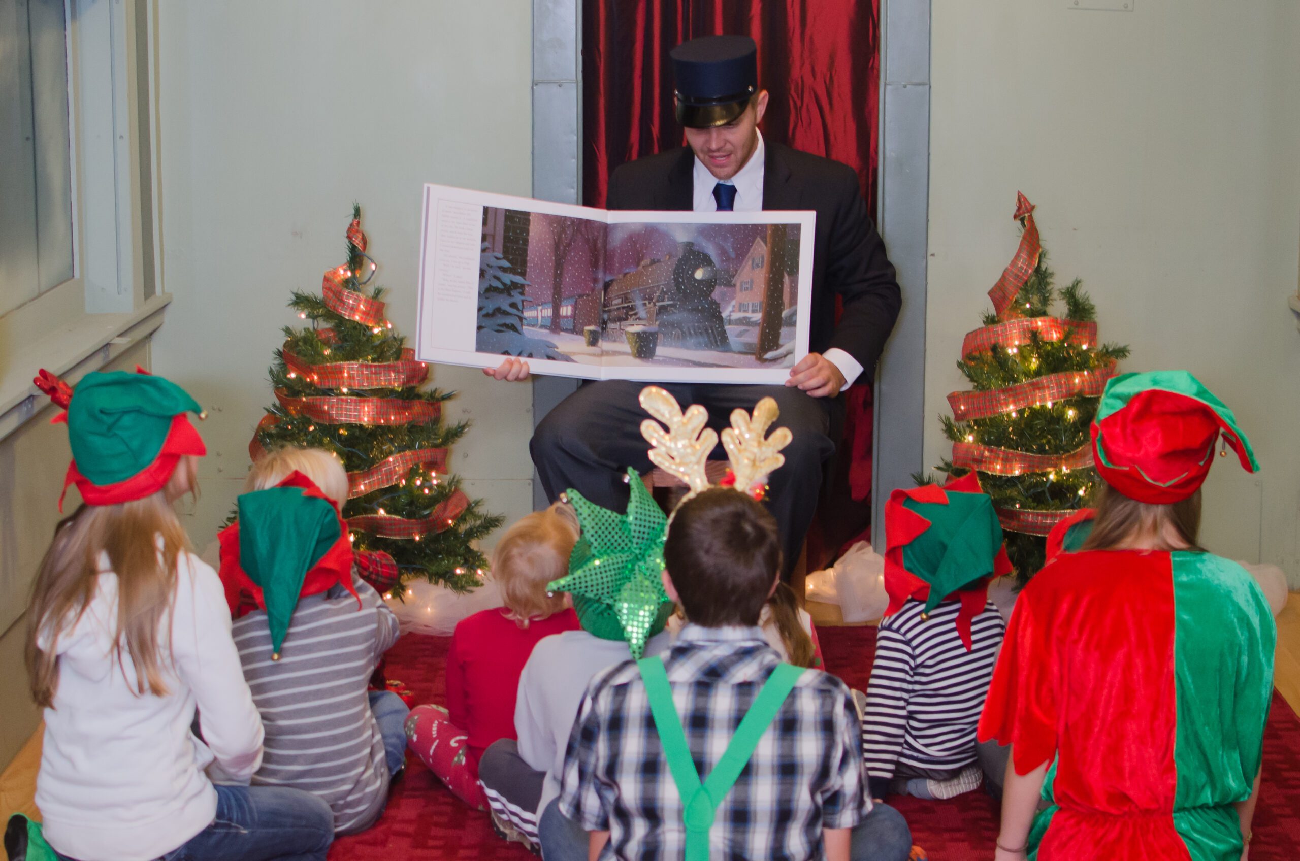 Elks celebrate Christmas with local community | Navarre Press