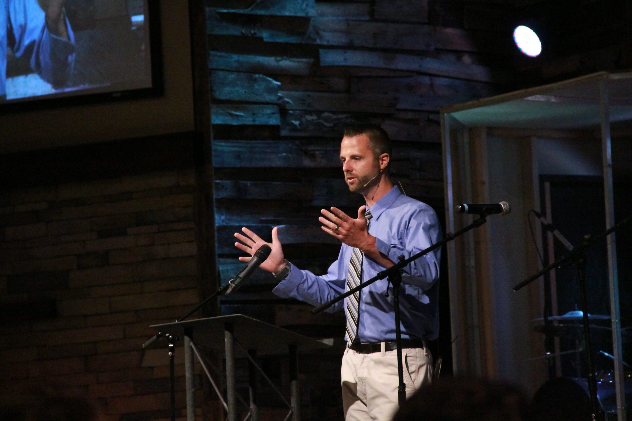 Community Life Center honors Navarre High Graduates | Navarre Press