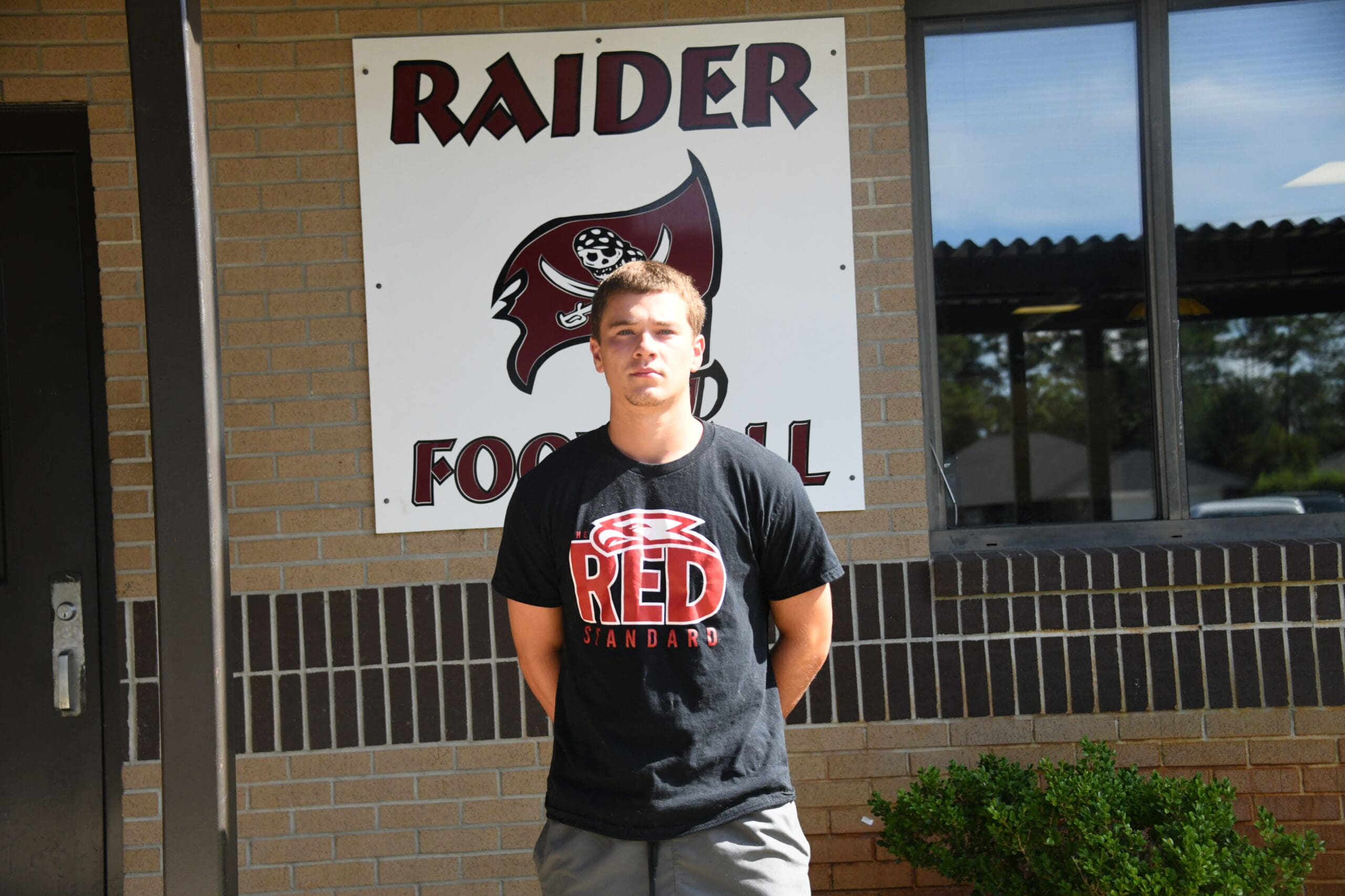 Navarre grad Nate Hanson ready to play football again | Navarre Press