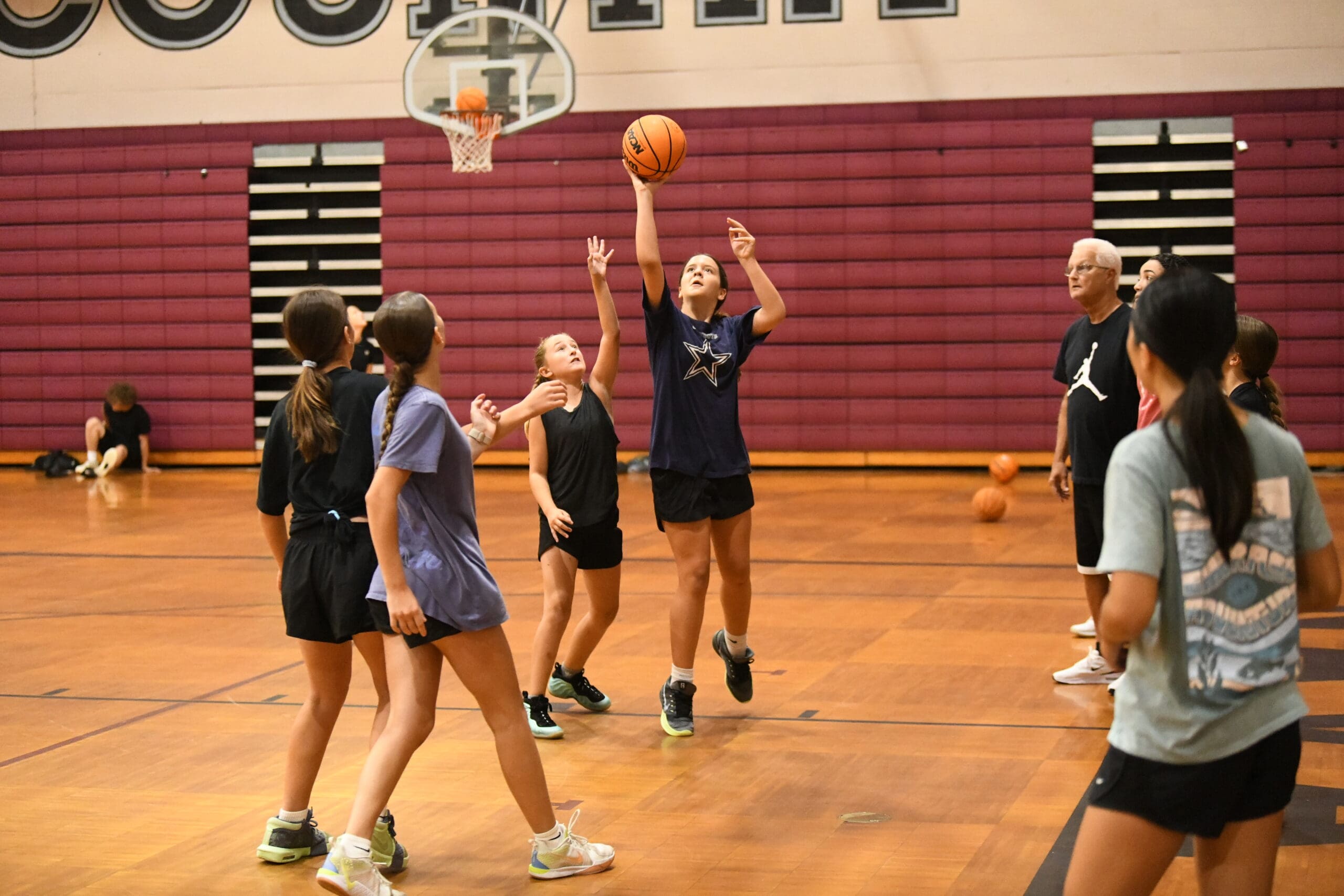 Raider youth basketball camp puts fun in fundamentals | Navarre Press